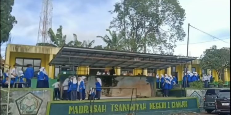 Panik Sesar Gempa Cugenang Kembali Goyang 2 9 Magnitudo Bmkg Total