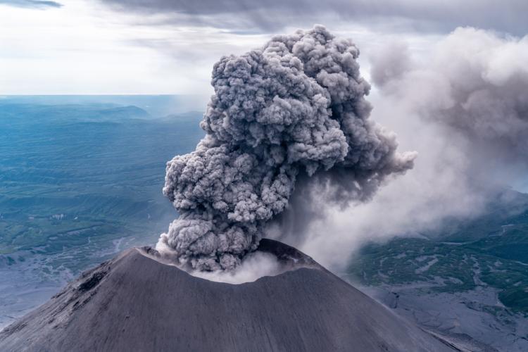 Hal yang Harus Dilakukan saat Erupsi Gunung Api